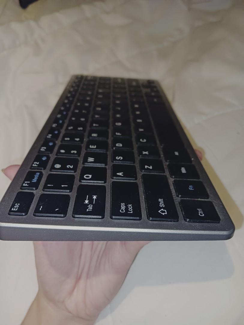 V2s KM600 Wireless Keyboard and Mouse Set, Computers & Tech, Parts ...