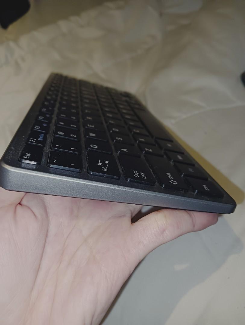 V2s KM600 Wireless Keyboard and Mouse Set, Computers & Tech, Parts ...