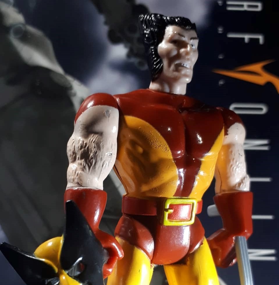 WOLVERINE Vintage Classic Toybiz Marvel Avengers Xmen Action Figure ...