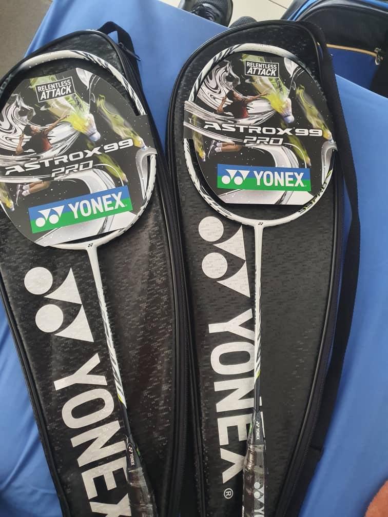 Yonex Astrox 99 Pro White Tiger ( Momota), Sports Equipment, Sports ...