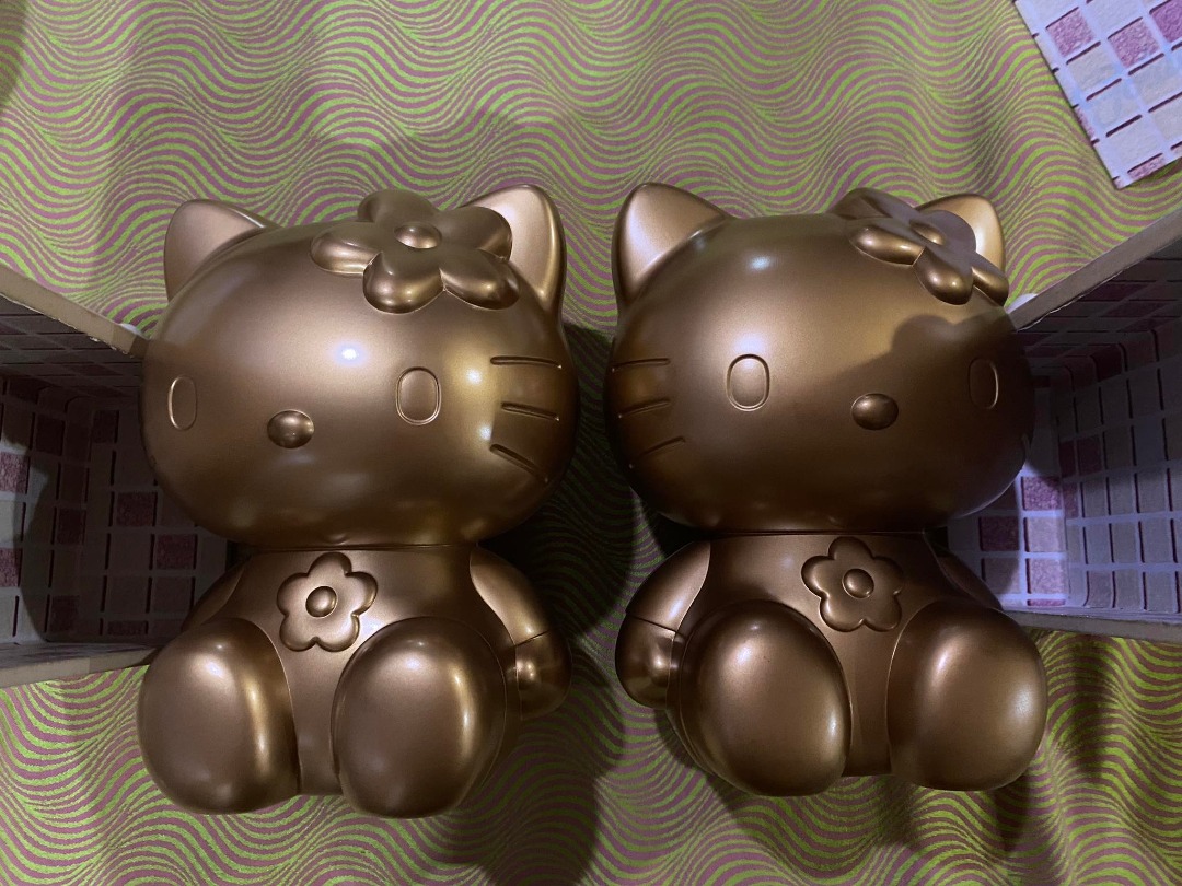 Authentic Vintage Hello Kitty Coin Bank Sanrio Licensed, Hobbies & Toys ...