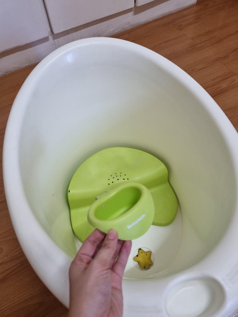 Babyhood Bathtub & Potty, Babies & Kids, Bathing & Changing, Bathtub ...