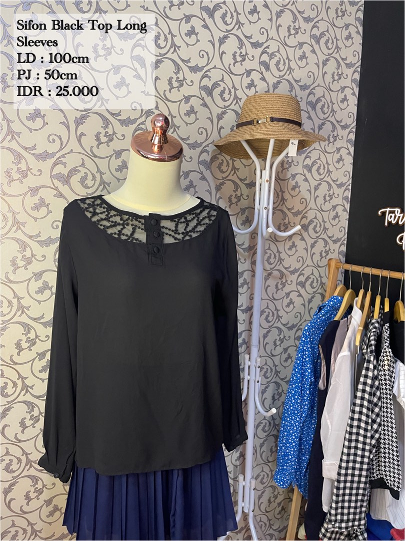 Black Top Sifon, Fesyen Wanita, Pakaian Wanita, Atasan di Carousell