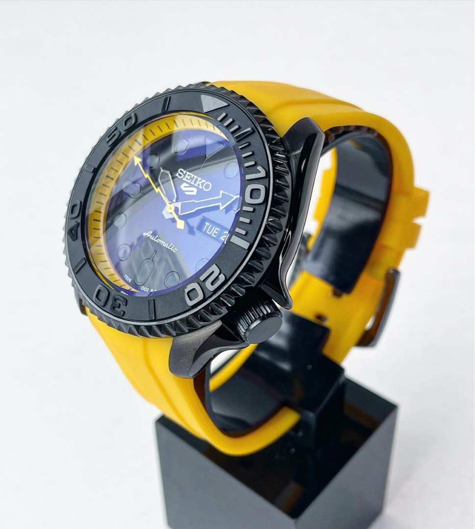 Custom Seiko Mod Black/Yellow Bumblebee SKX, Men's Fashion, Watches ...