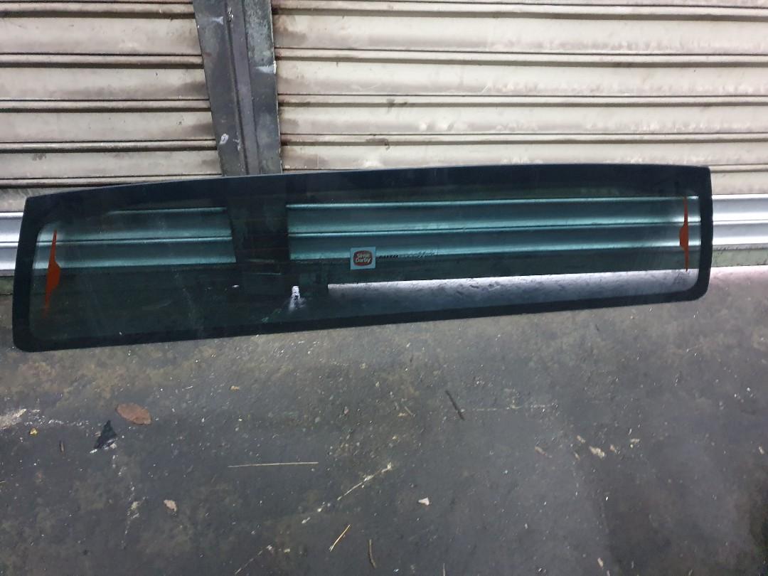Ford Ranger Rear Cabin Windscreen, Auto Accessories on Carousell