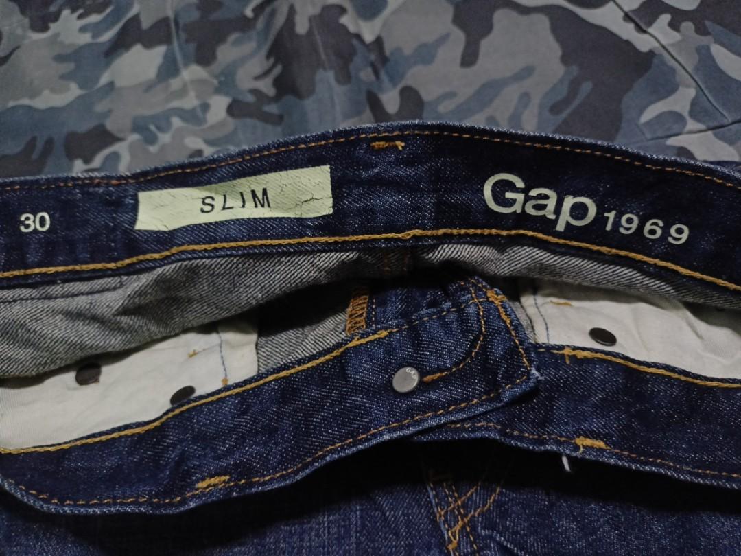 Gap 1969, Men's Fashion, Bottoms, Shorts on Carousell