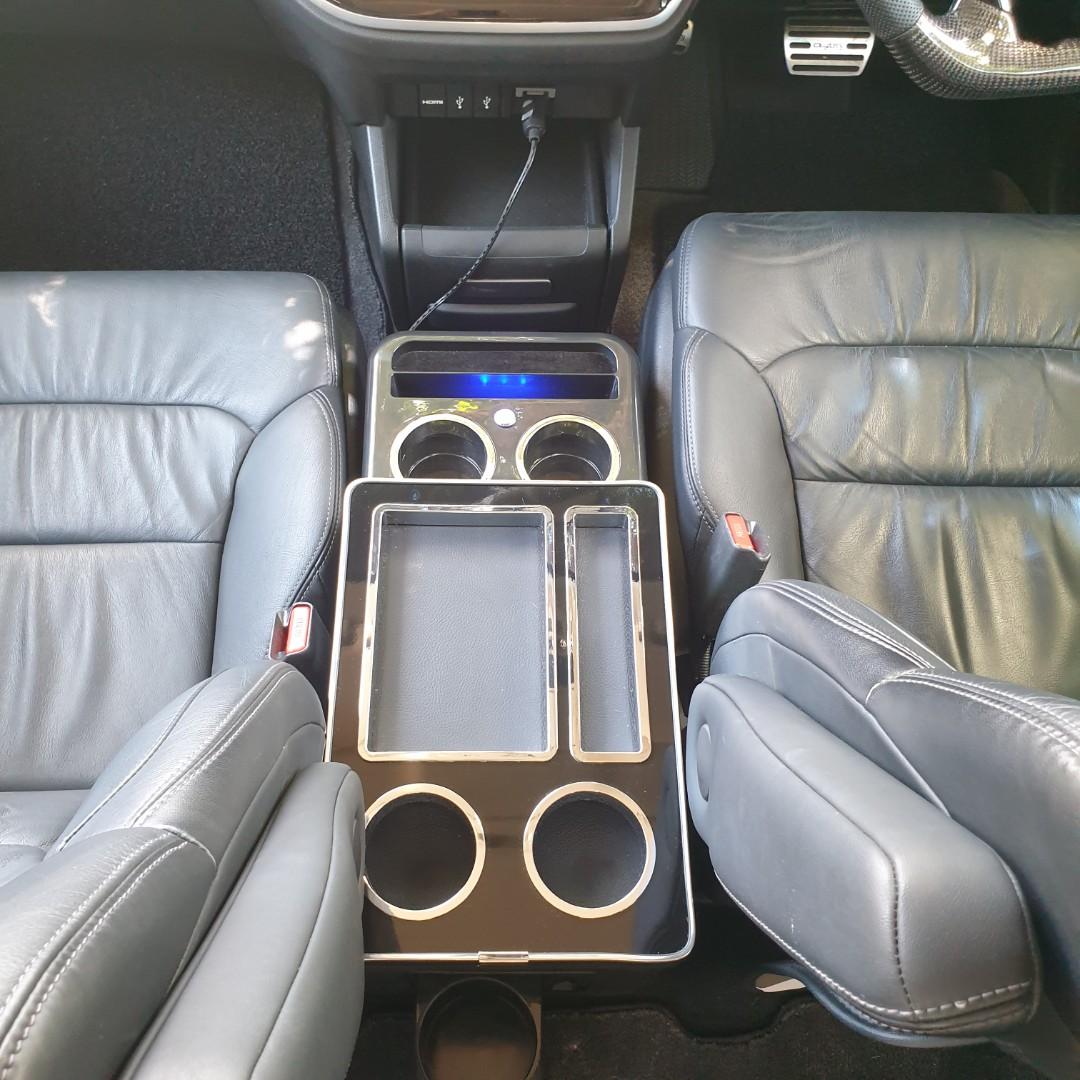 Honda Odyssey Centre Console, Car Accessories, Accessories on Carousell
