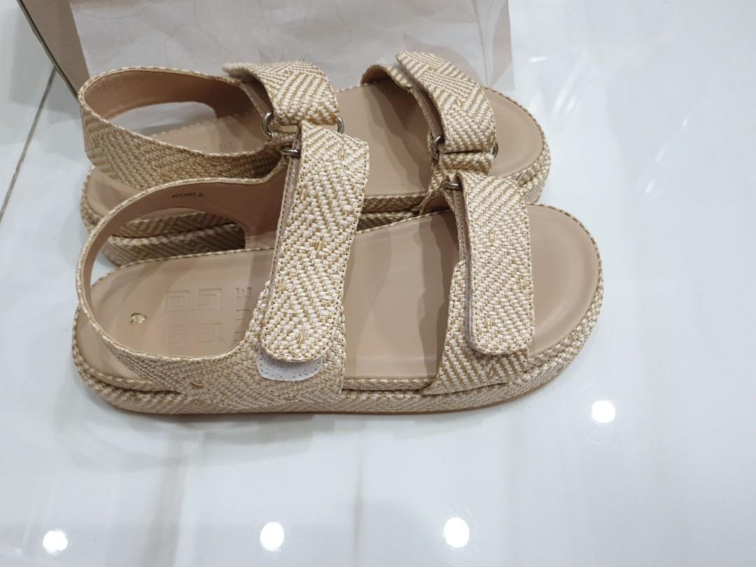 HUE SANDALS - RORI LIMITED CHAMOIS, Women's Fashion, Footwear, Flats ...