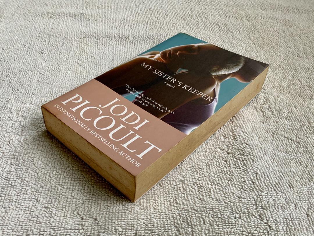 MY SISTER'S KEEPER by Jodi Picoult, Hobbies & Toys, Books & Magazines ...