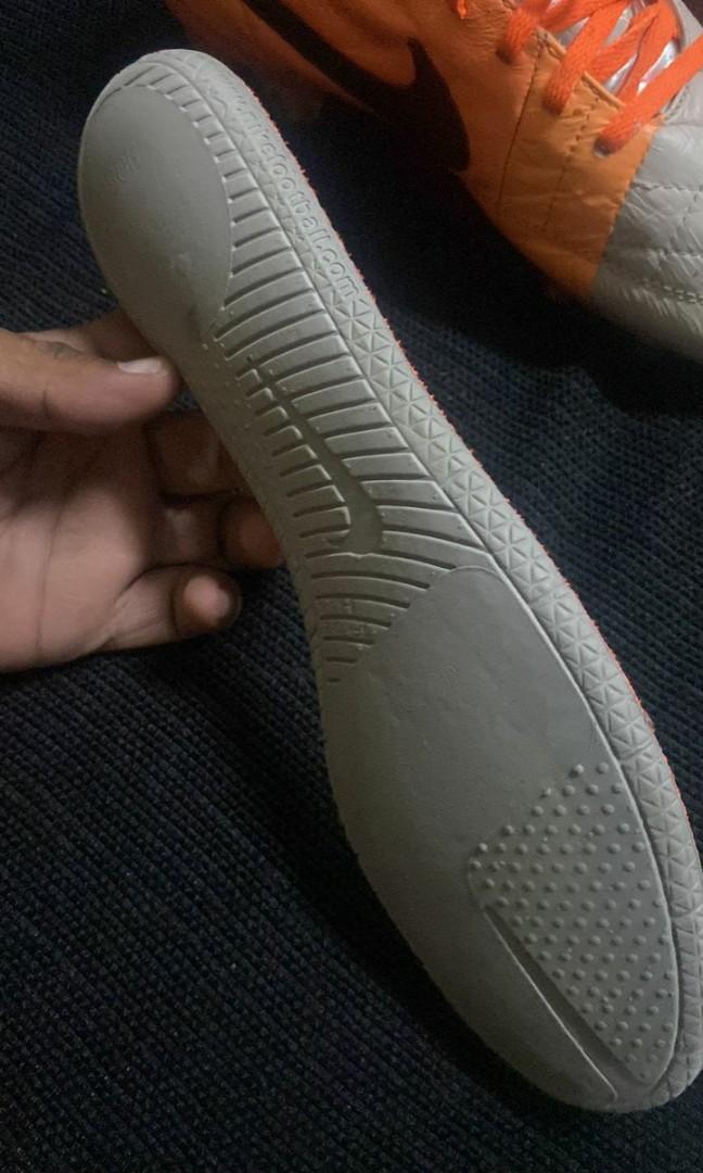 Nike tiempo legend v 1st grade, Men's Fashion, Footwear, Boots on Carousell