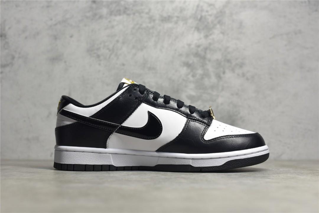 NIKE DUNK LOW WORLD CHAMP ORIGINAL, 預購在旋轉拍賣