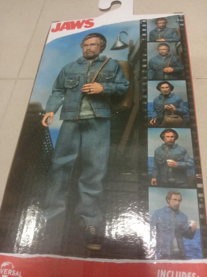 100 Toys No Gun Life $190 M-01 Zeus Myth $130 Neca Jaws Hopper $55/ 1 ...