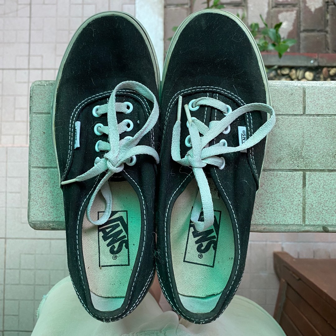 Original/Authentic Vans Shoes, Women's Fashion, Footwear, Sneakers on ...