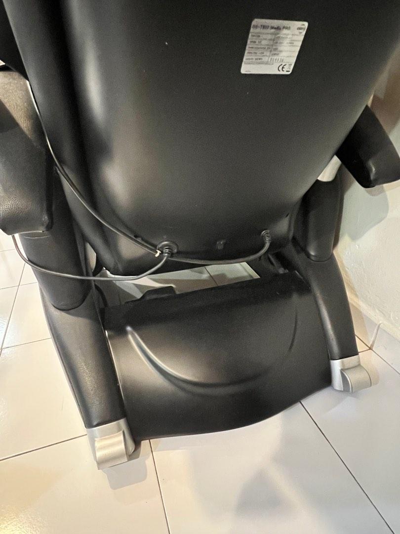 OSIM iMedic Pro Massage Chair, Health & Nutrition, Massage Devices on ...