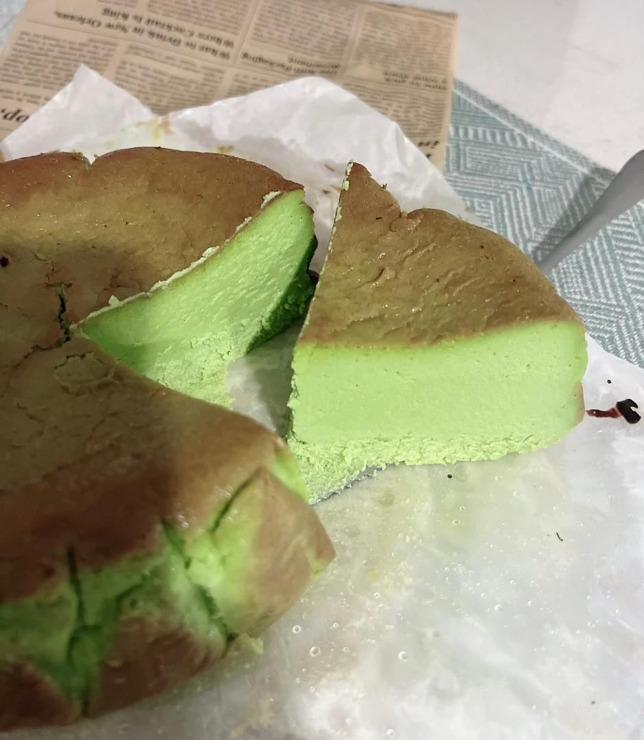 Pandan Basque Burnt Cheesecake Fresh Homebaked Halal Cakes, Food ...