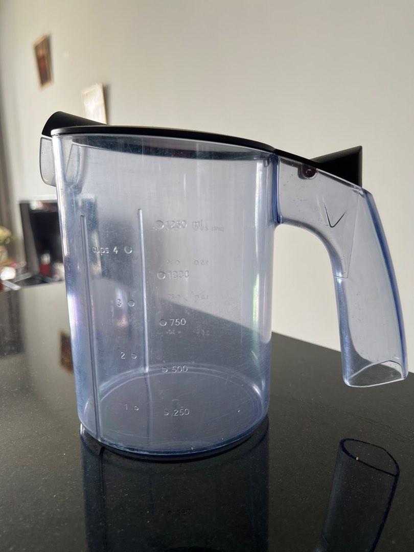 Philips Juicer with 1.5l jug, TV & Home Appliances, Kitchen Appliances ...