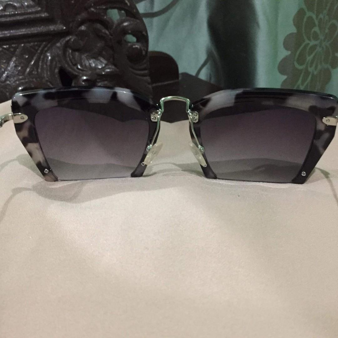 Prive Revaux Socialite Sunglasses, Women's Fashion, Watches ...