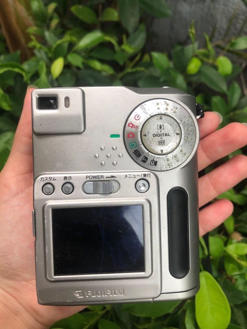 Rare Fujifilm Finepix 700, Photography, Cameras on Carousell