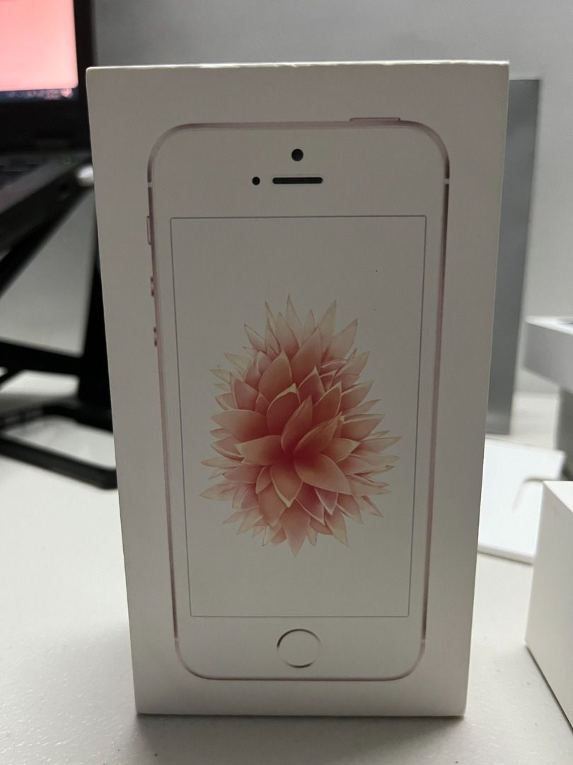 Rose Gold Iphone SE first generation P5000 + KUYOU ES350 robot vacuum ...