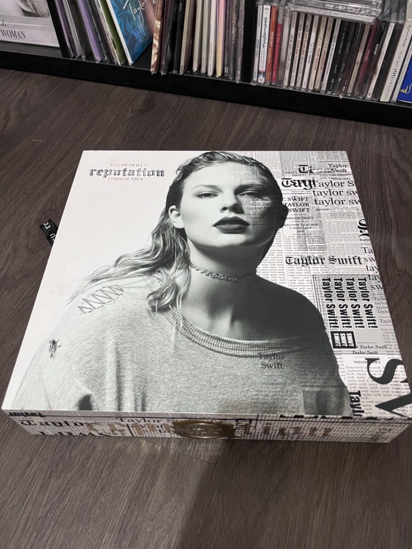 Taylor Swift reputation VIP Box, Hobbies & Toys, Memorabilia ...