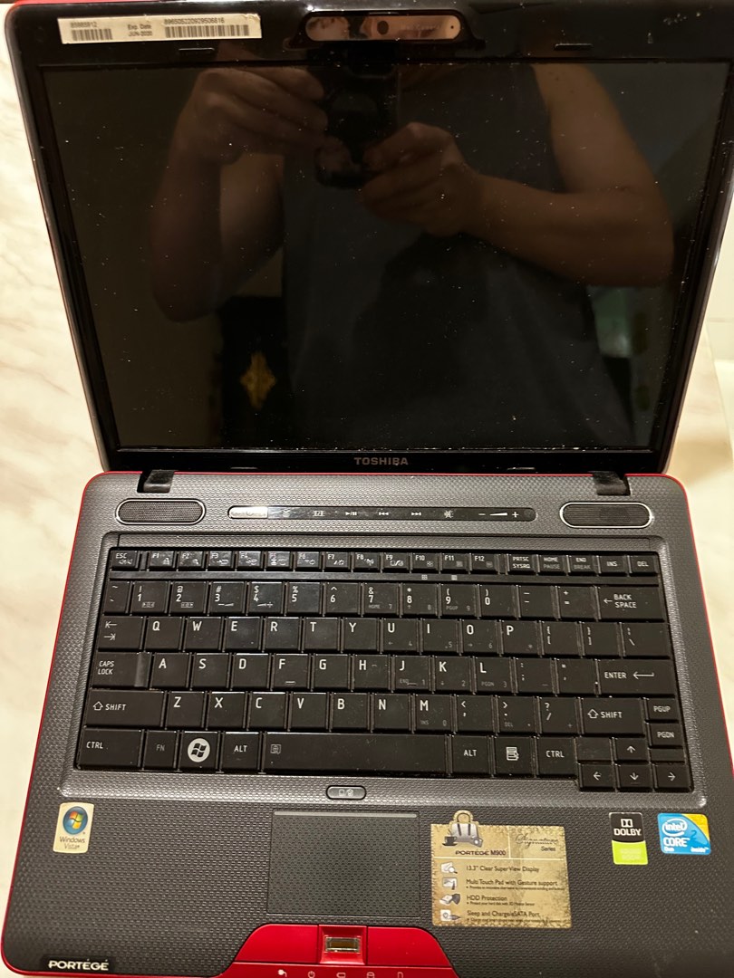 Toshiba laptop (faulty), Computers & Tech, Laptops & Notebooks on Carousell