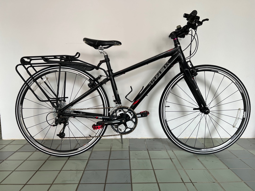 TREK FX Series 7.5, Sports Equipment, Bicycles & Parts, Bicycles on ...