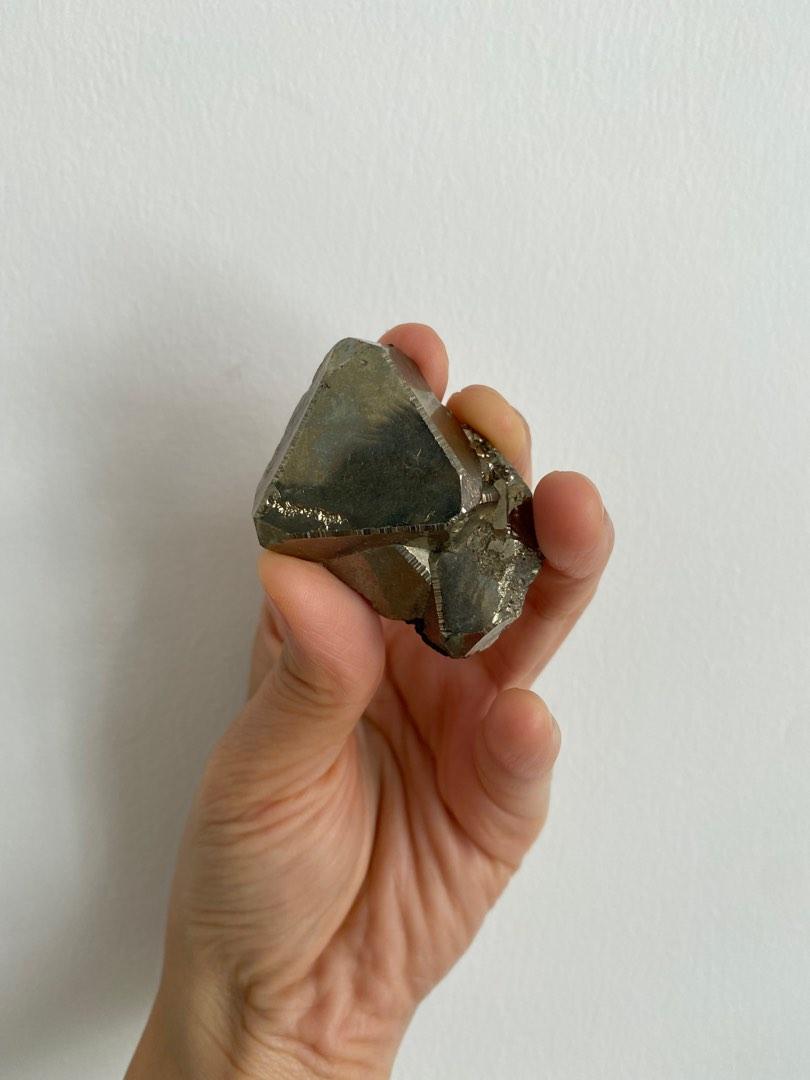 Triangle Pyrite, Women's Fashion, Jewelry & Organisers, Precious Stones ...