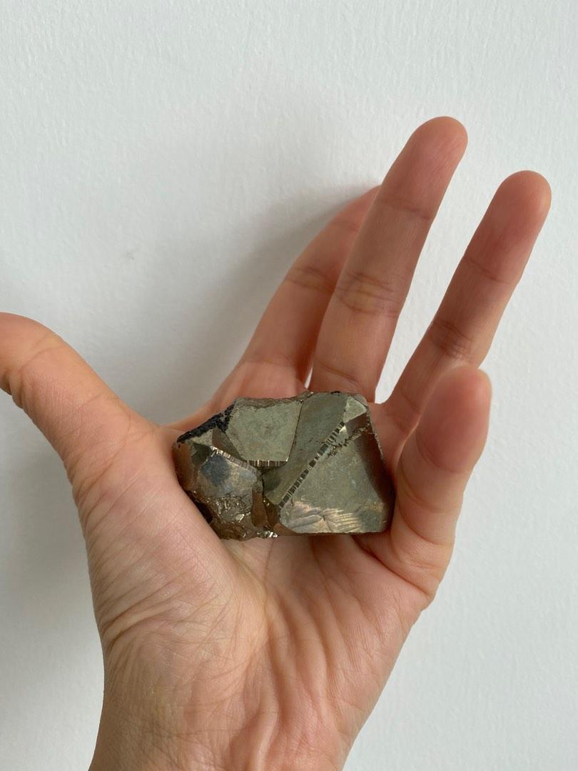 Triangle Pyrite, Women's Fashion, Jewelry & Organisers, Precious Stones ...