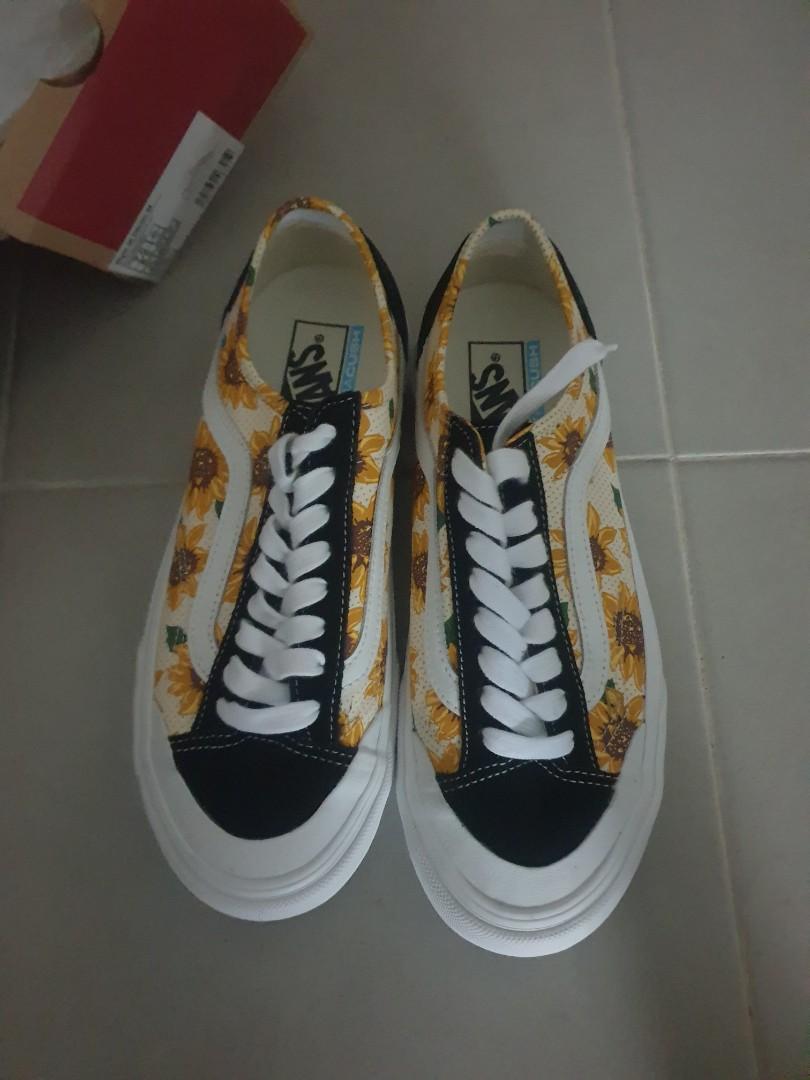 Vans sunflower, Women's Fashion, Footwear, Sneakers on Carousell
