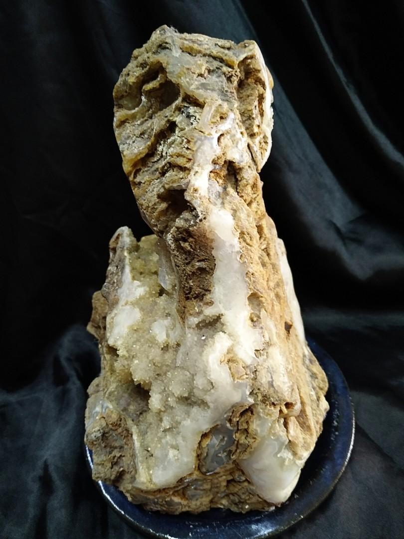 VERY Large Cauliflower Geode Half with Spiky Quartz Crystal Interior ...