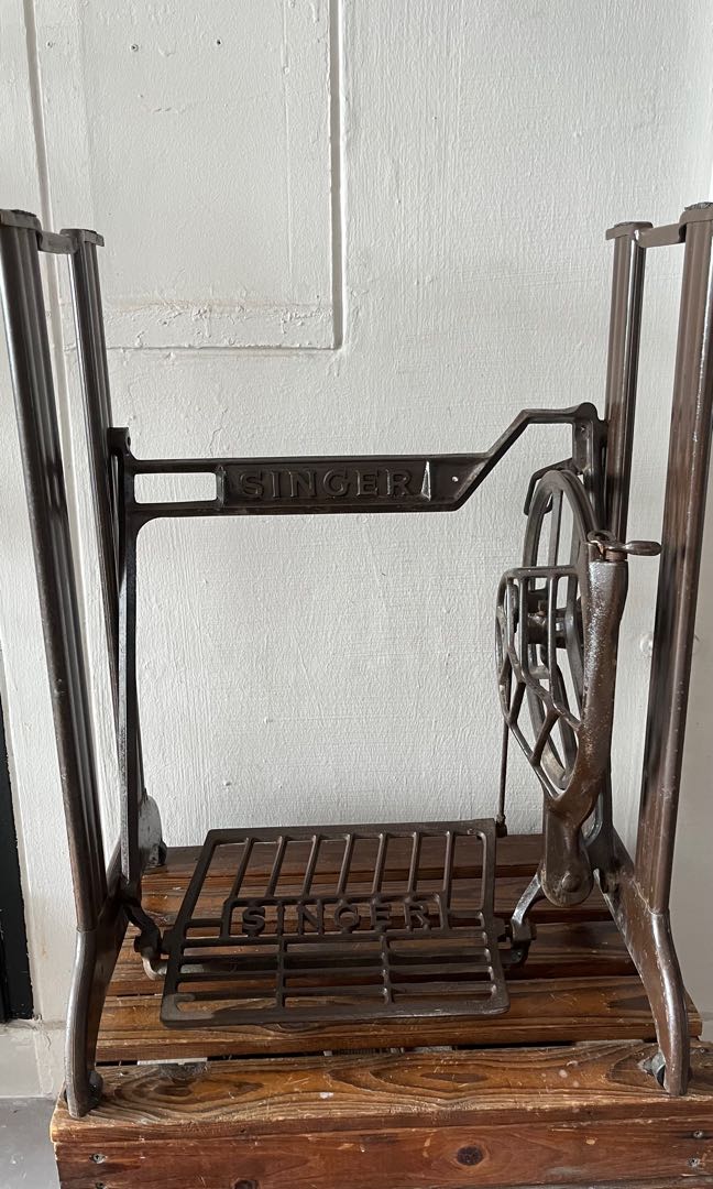 Vintage Singer Sewing Machine Table Leg Frame, Furniture & Home Living ...