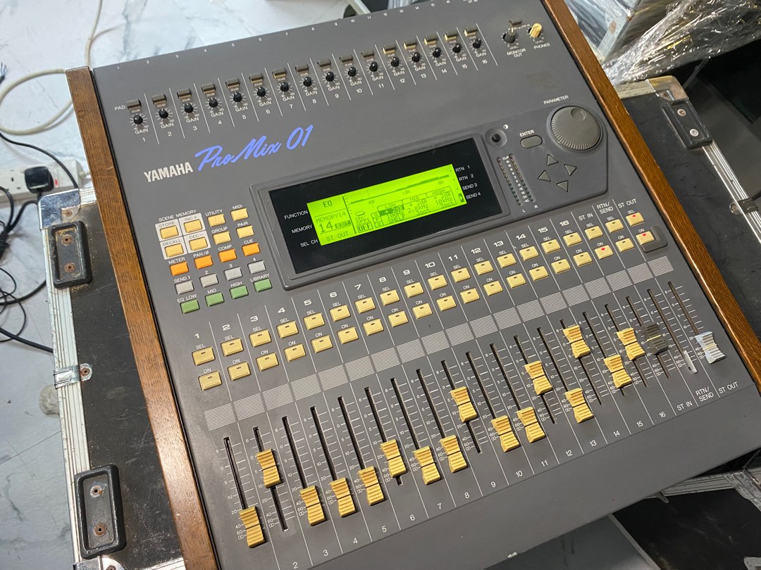 YAHAMA PROMIX 01 16 Channels Mixer 日本古董音響 錄音室專業混音器 錄音室 DJ 混音 Yamaha 錄音室 ...