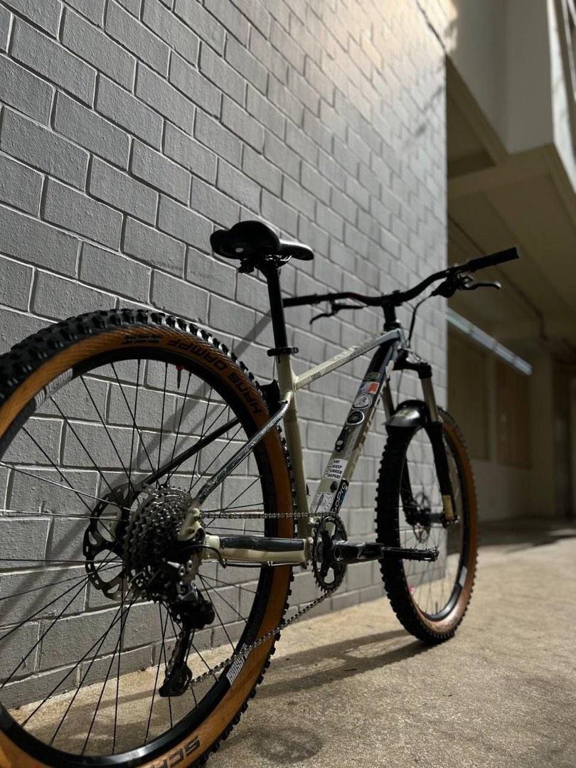 2021 polygon xtrada 6 (negotiable), Sports Equipment, Bicycles & Parts, Bicycles on Carousell