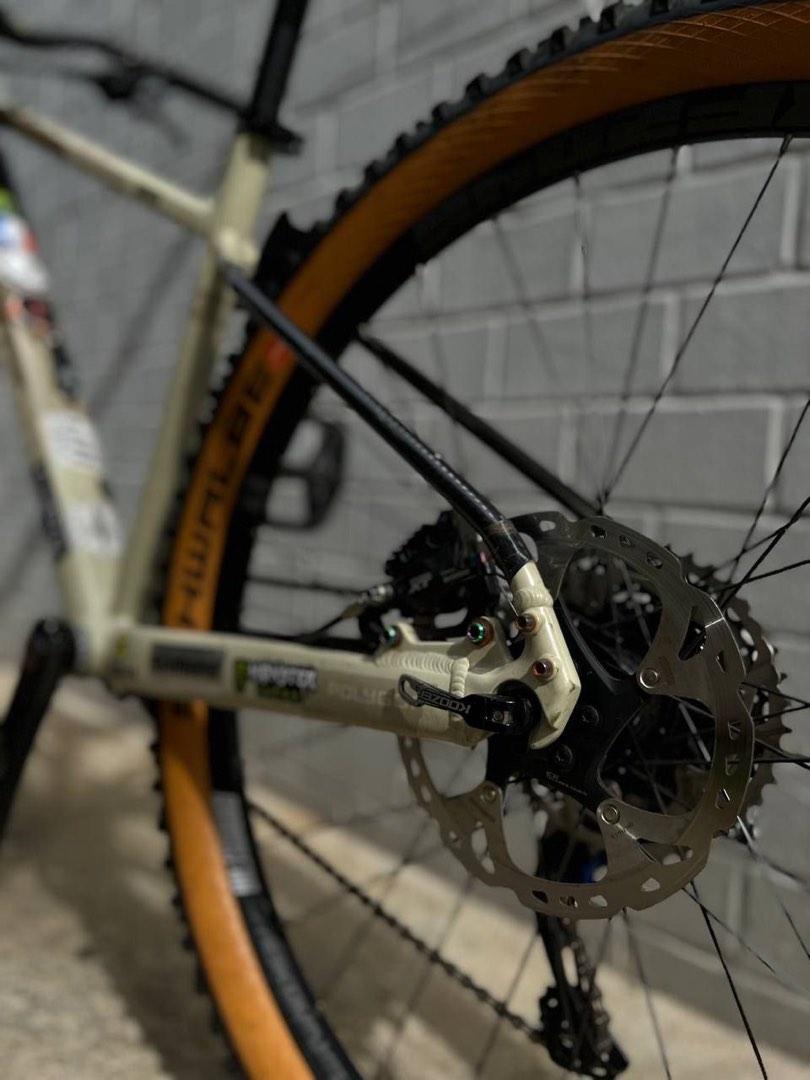 2021 polygon xtrada 6 (negotiable), Sports Equipment, Bicycles & Parts, Bicycles on Carousell