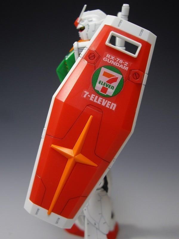 7-Eleven X Gundam RX-78-2 gundam 711 Color HG Gunpla Model kit Mobile ...