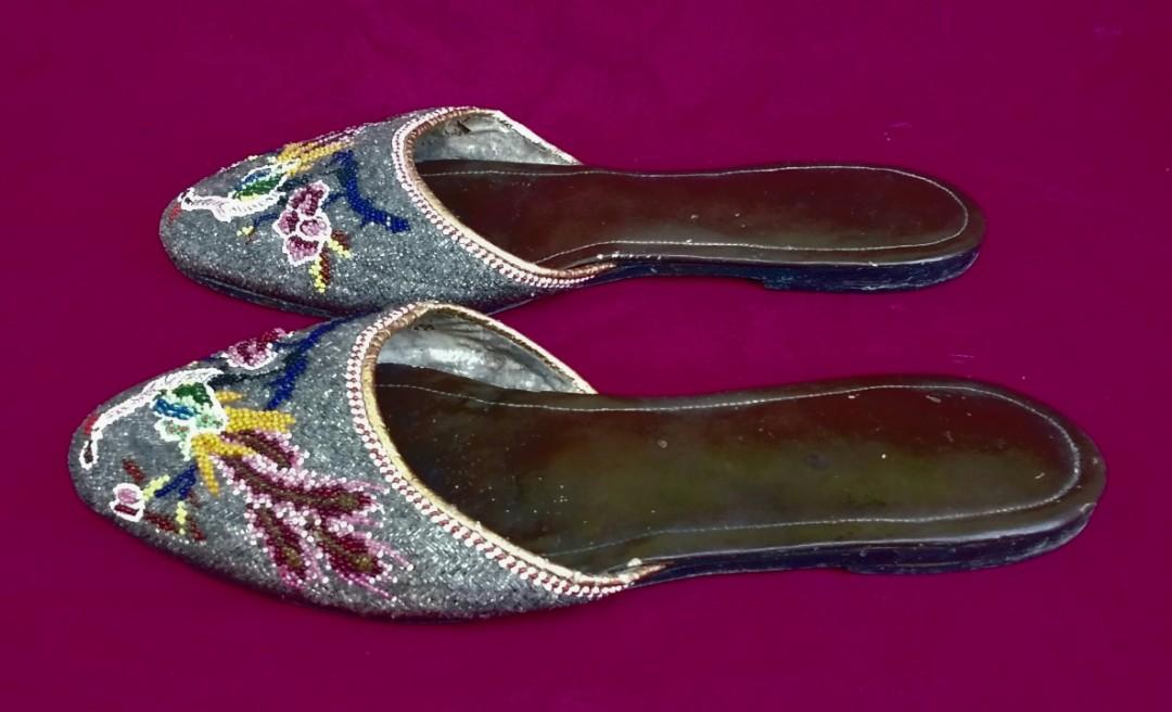 Antik baba nyonya peranakan shoes, Hobbies & Toys, Collectibles ...