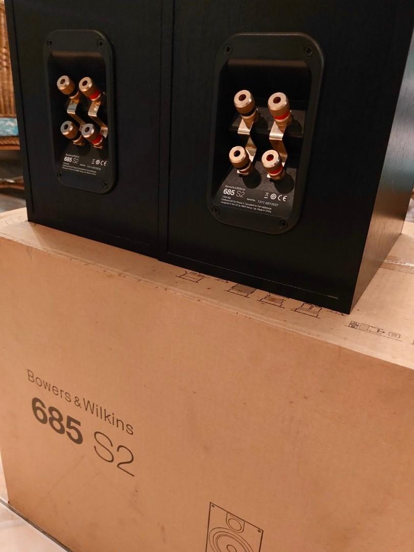 B&W 685 S2 book shelf speaker/Stand, Audio, Soundbars, Speakers ...