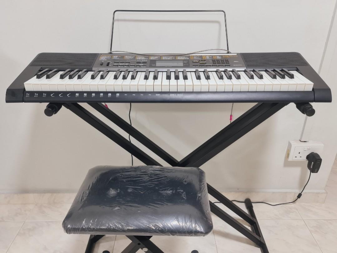 CASIO LK-265 Keyboard, Hobbies & Toys, Music & Media, Musical Instruments on Carousell