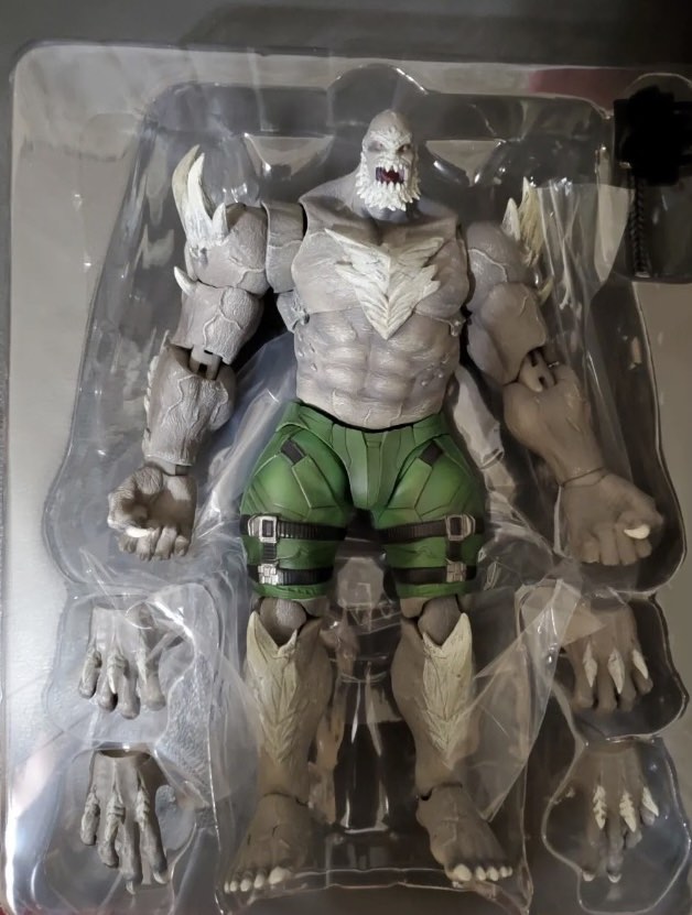 DC Doomsday Storm Collectibles ALT Head, Hobbies & Toys, Toys & Games ...