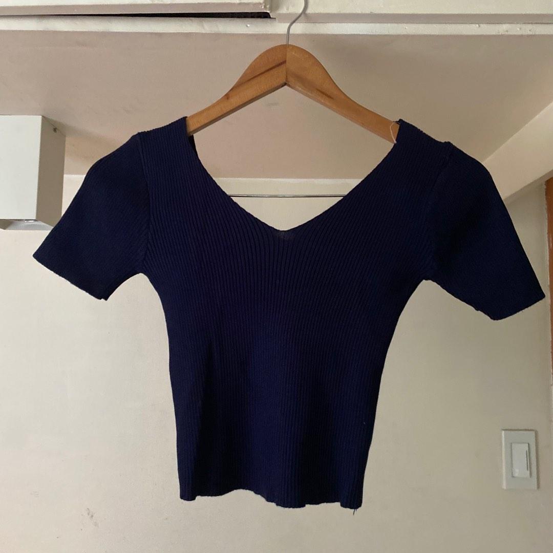 Deep V Body Hugging Crop Top, Women's Fashion, Tops, Others Tops on ...