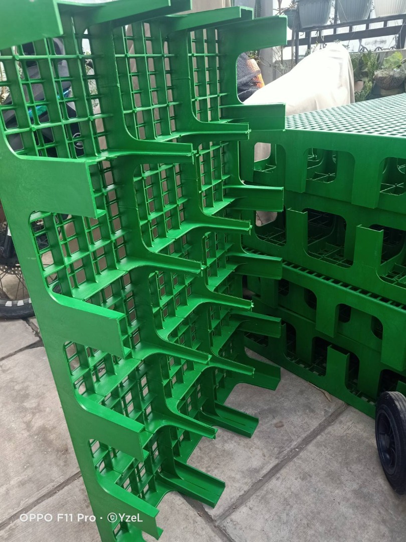 ELEVATED PLASTIC MATTING, Commercial & Industrial, Construction ...