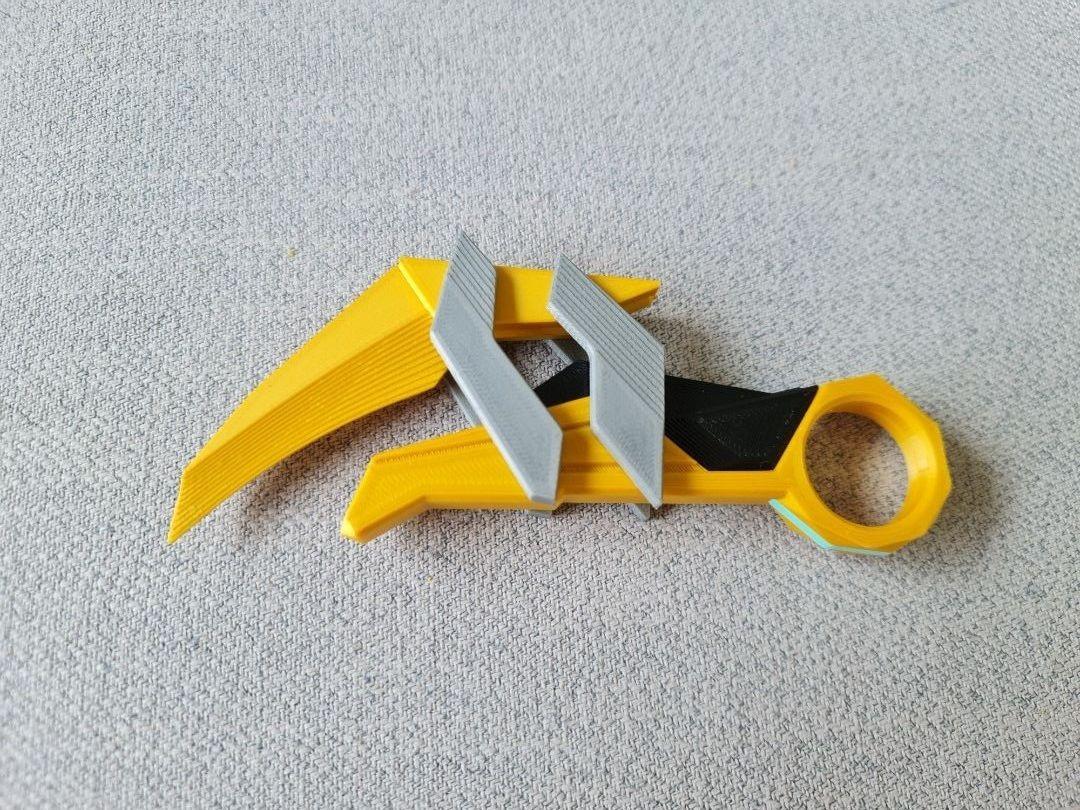 Foldable Valorant Karambit Prime 2.0, Hobbies & Toys, Toys & Games on ...