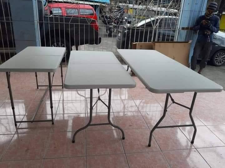 HARD PLASTIC TABLE, Furniture & Home Living, Outdoor Furniture on Carousell