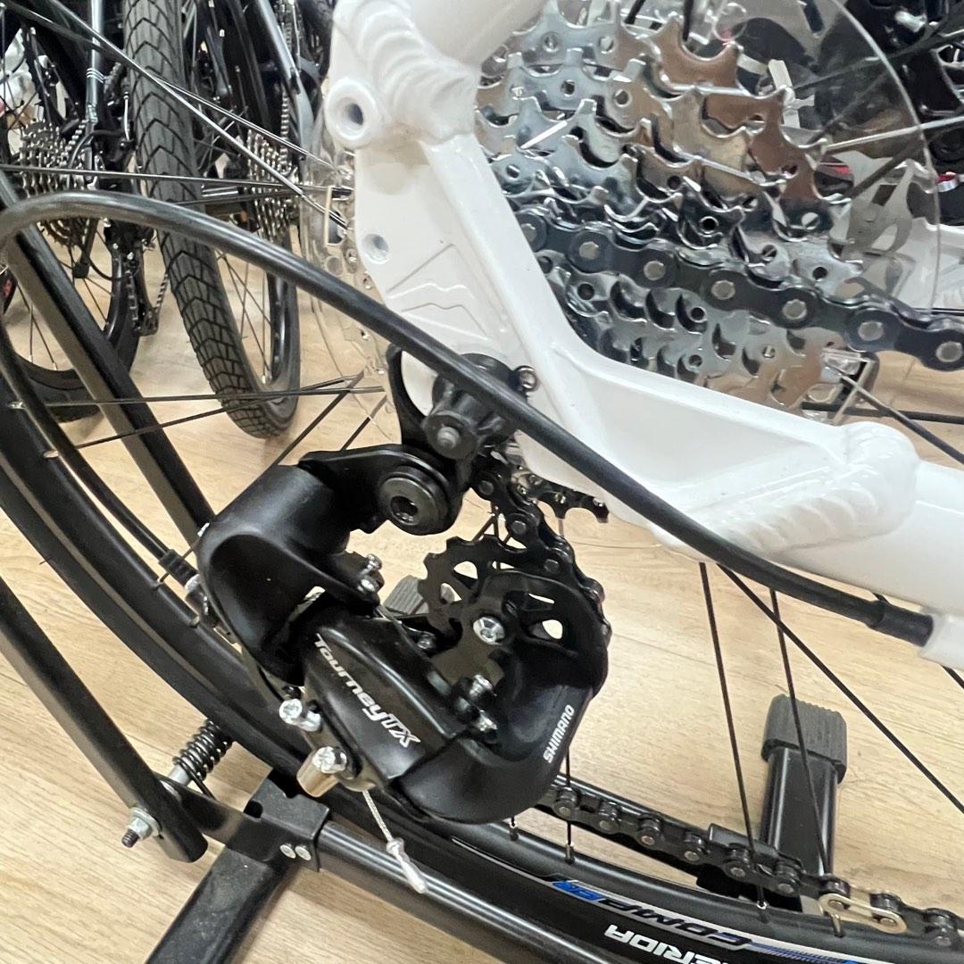 Merida crossway 90 hybrid bike touring bicycle with suspension giant ...