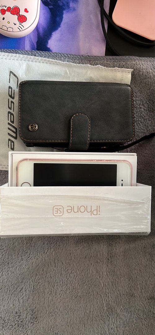 Pre-loved First Gen iPhone SE in Rose Gold, Mobile Phones & Gadgets ...