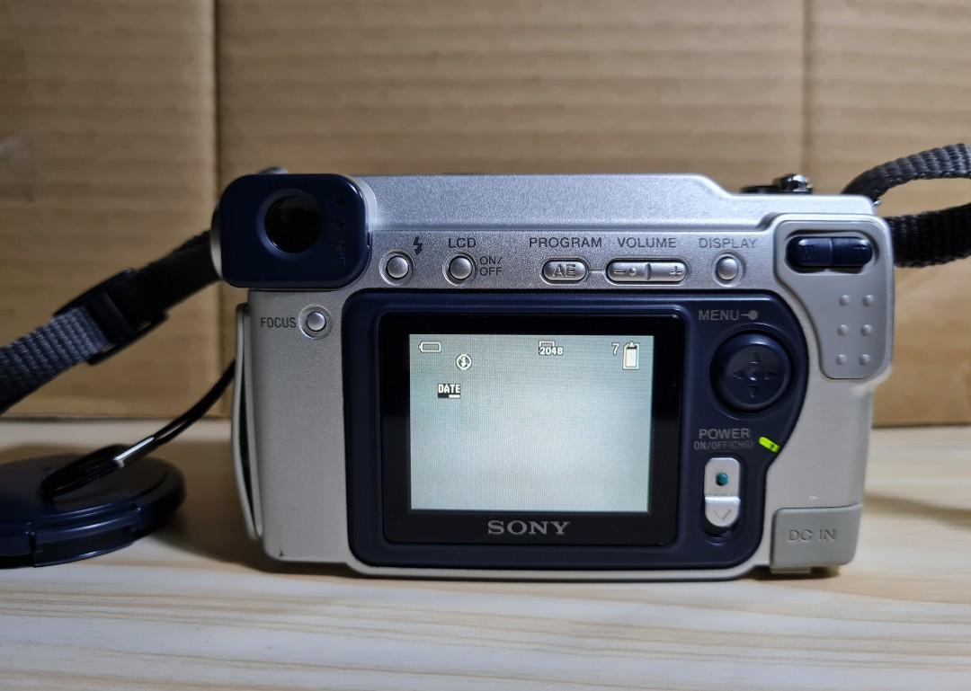 Sony Cybershot DSC-S70, Photography, Cameras on Carousell