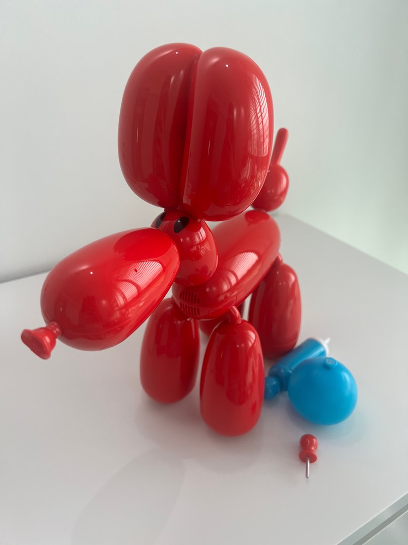 Squeakee the balloon dog, Hobbies & Toys, Toys & Games on Carousell