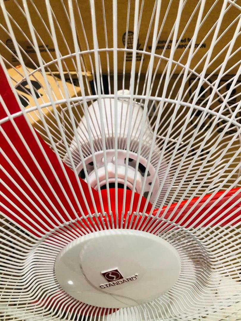 Standard 16" Electric Desk Fan Banana Blade White SDX-16Q1 (Blade ...