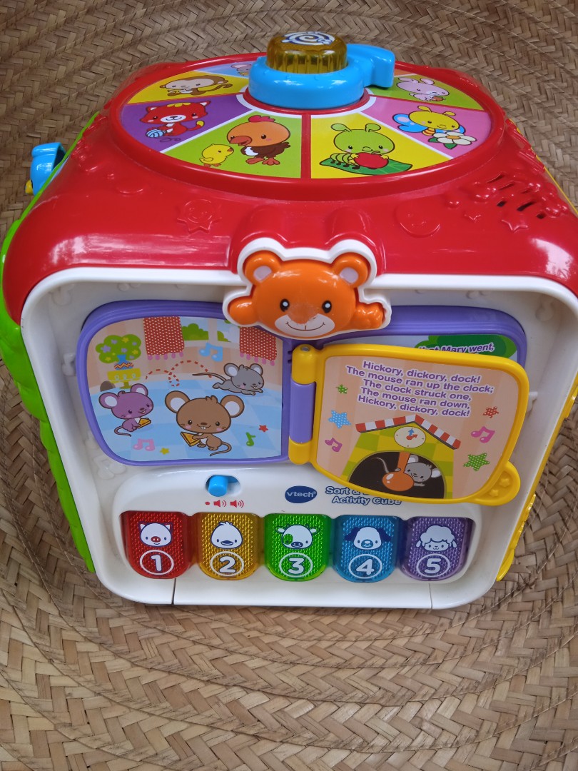 Vtech Sort and Discover Cube, Babies & Kids, Infant Playtime on Carousell
