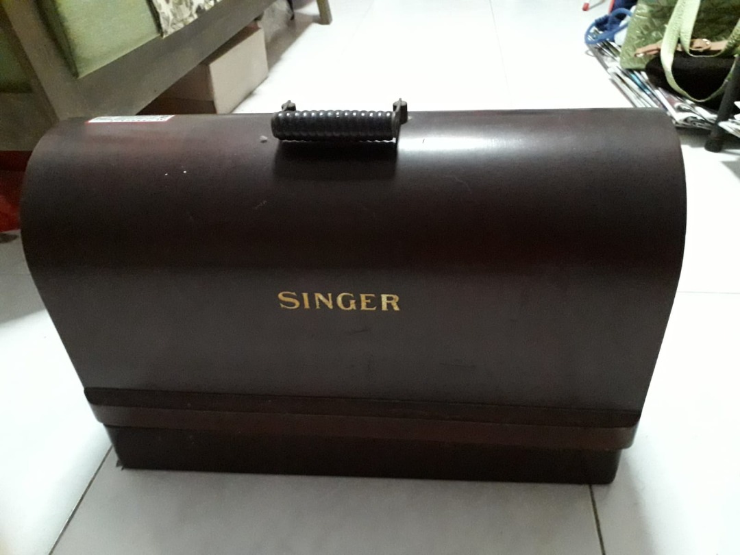 1928 Antique Singer Sewing Machine, Hobbies & Toys, Memorabilia ...